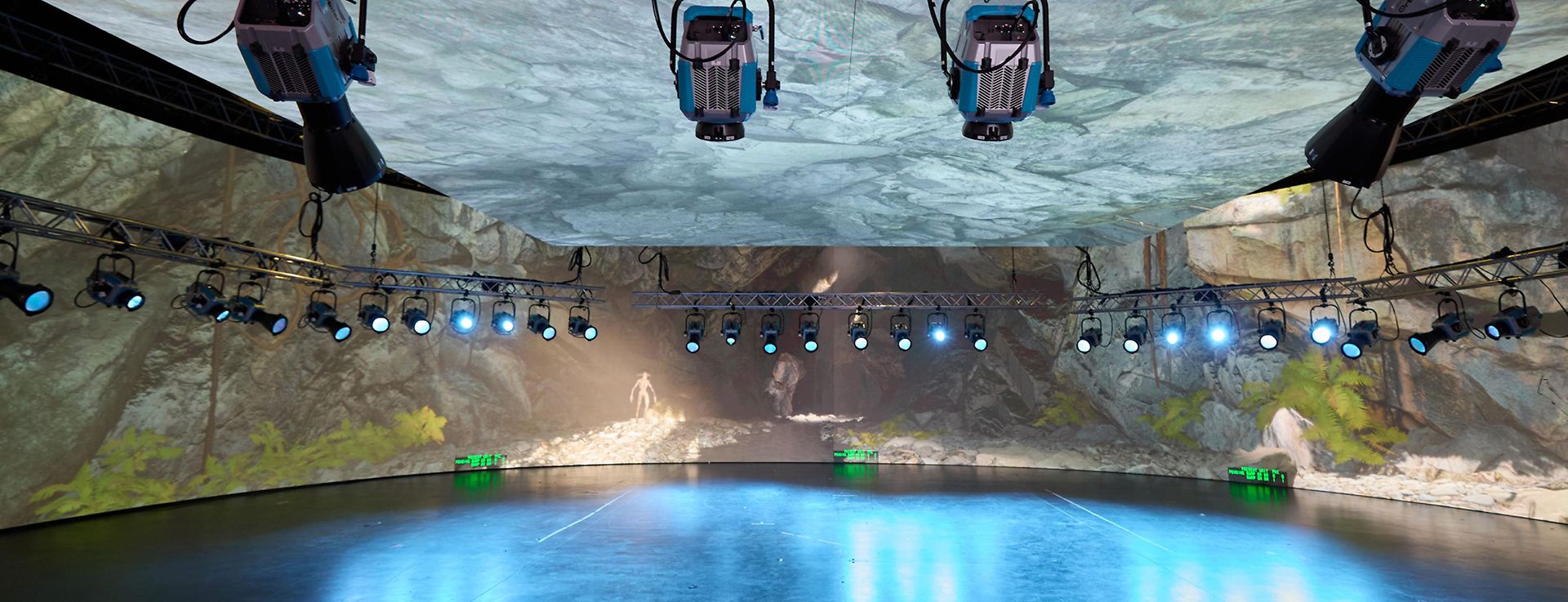 Create a Fixed Stage | ARRI Solutions